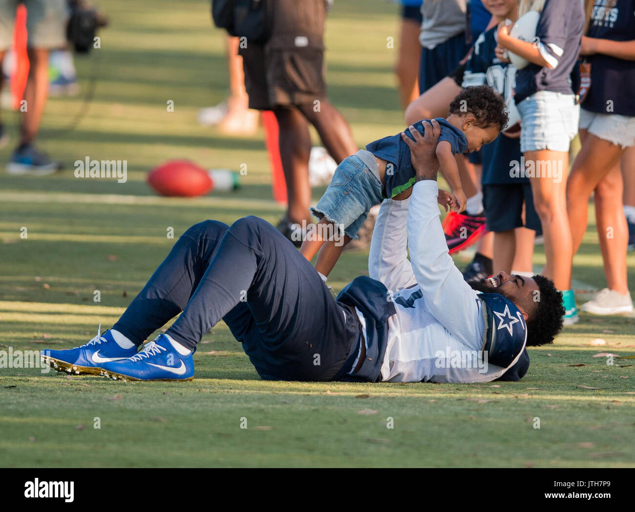 Ezekiel elliot dallas cowboys hi-res stock photography and images - Alamy