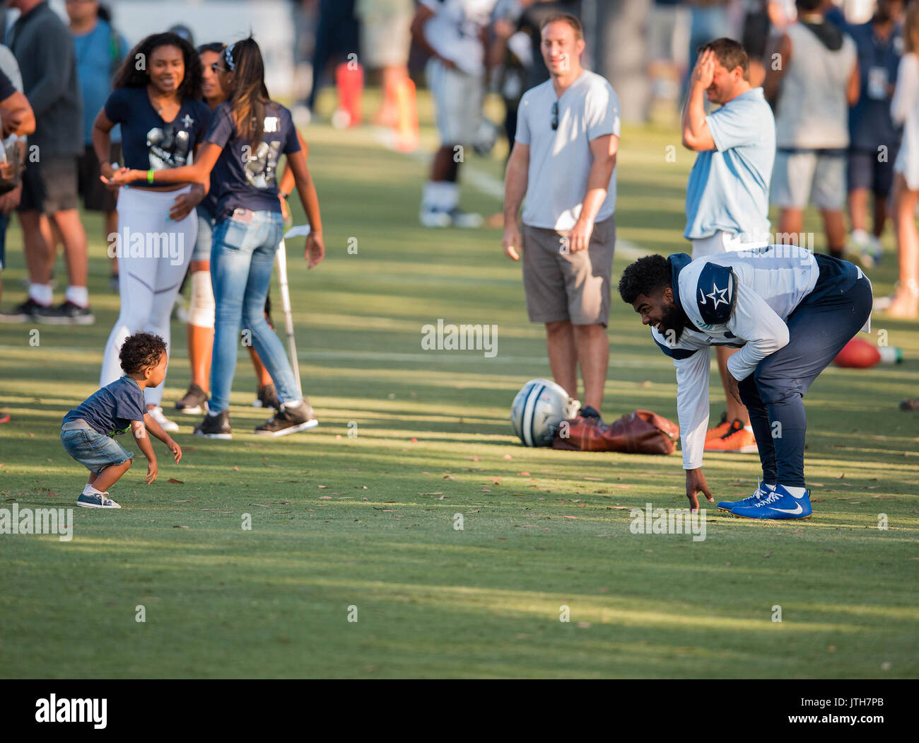 Ezekiel elliot dallas cowboys hi-res stock photography and images - Alamy