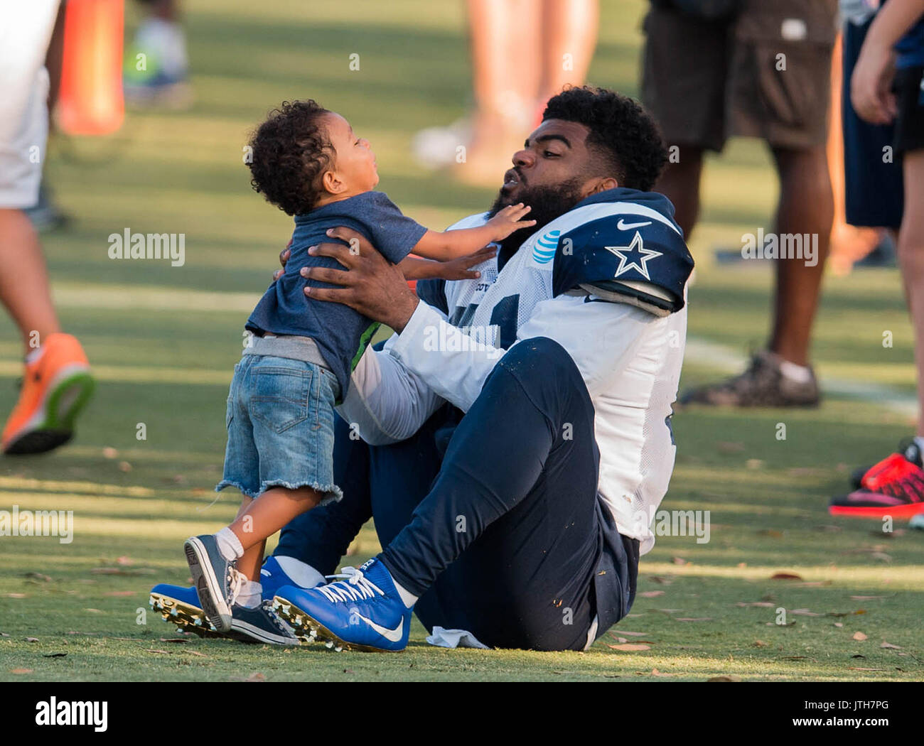 Ezekiel Elliot Dallas Cowboys High Resolution Stock Photography and ...