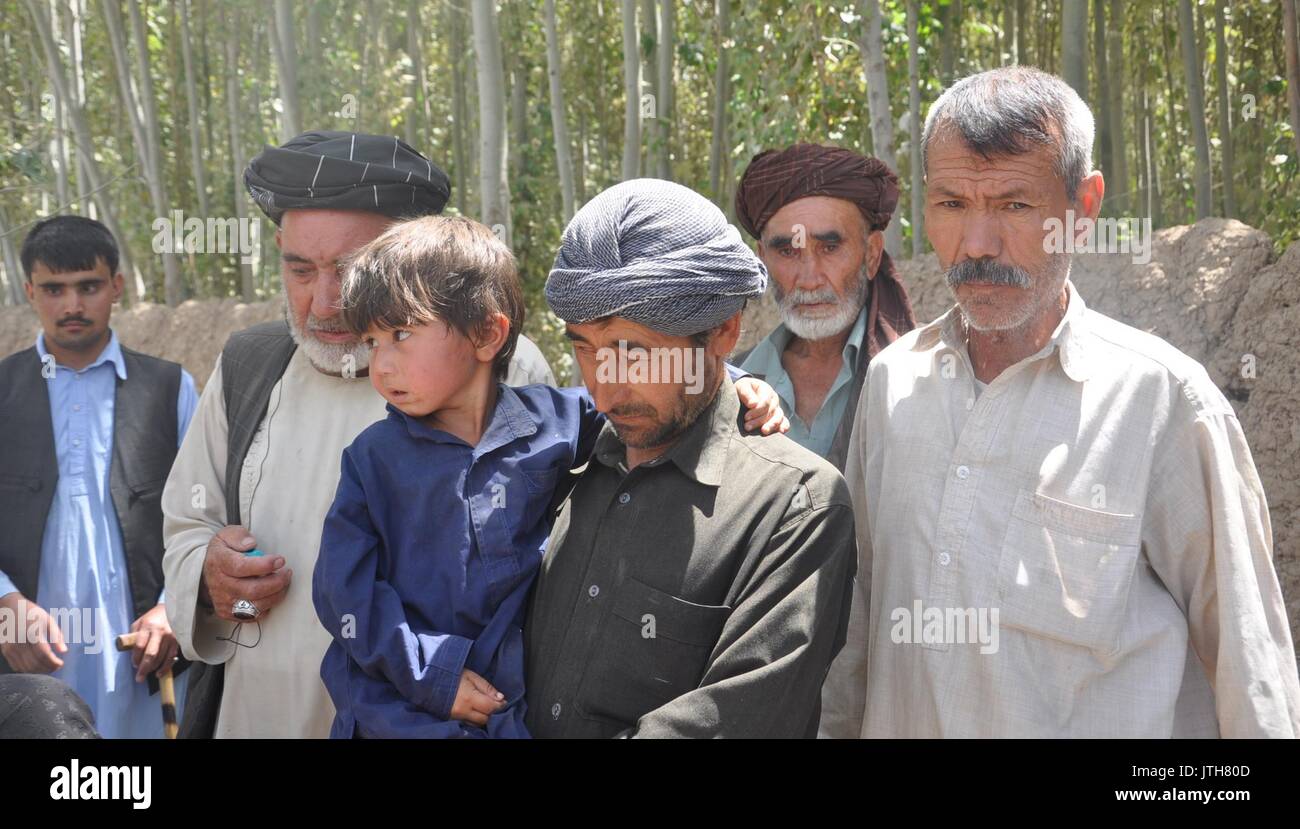 Afghan villagers hi-res stock photography and images - Alamy