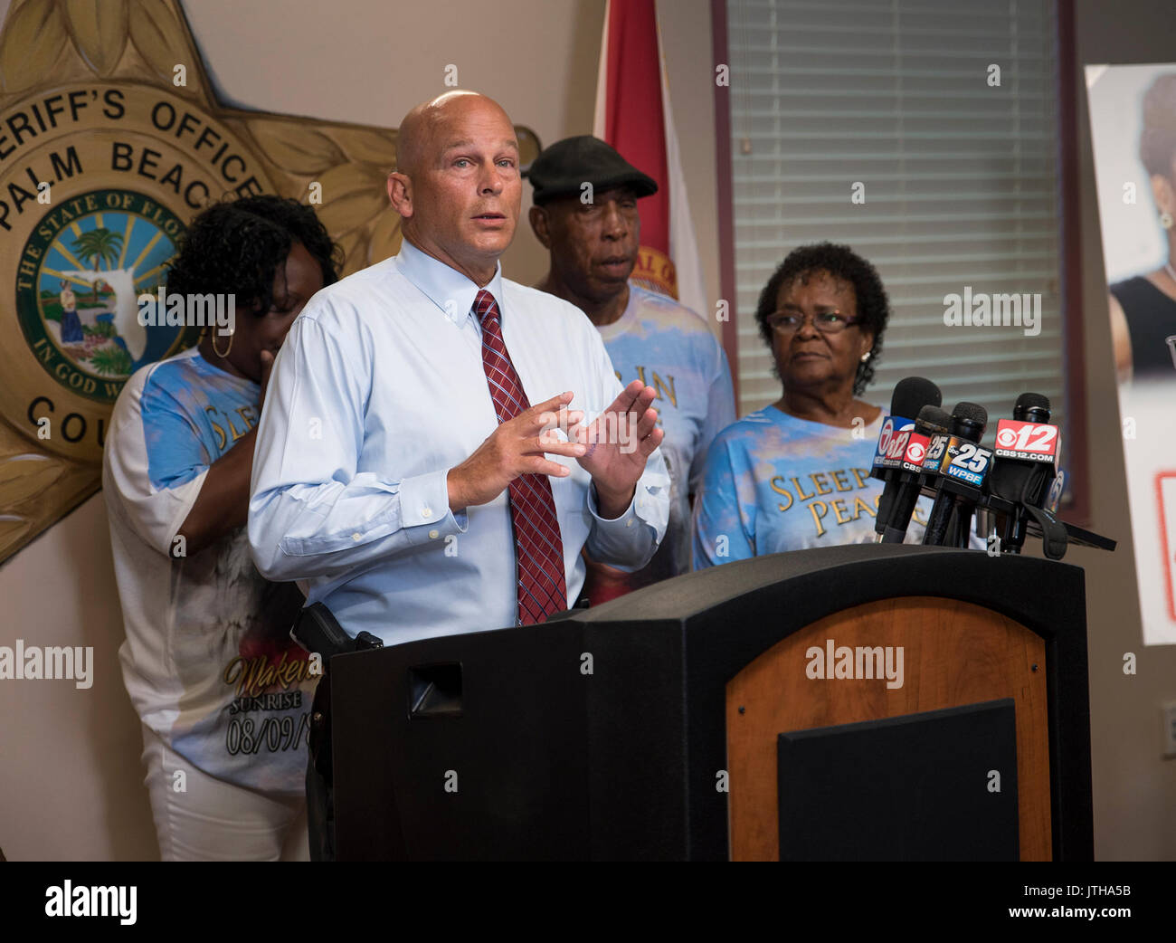 Old west sheriffs office hi-res stock photography and images - Alamy