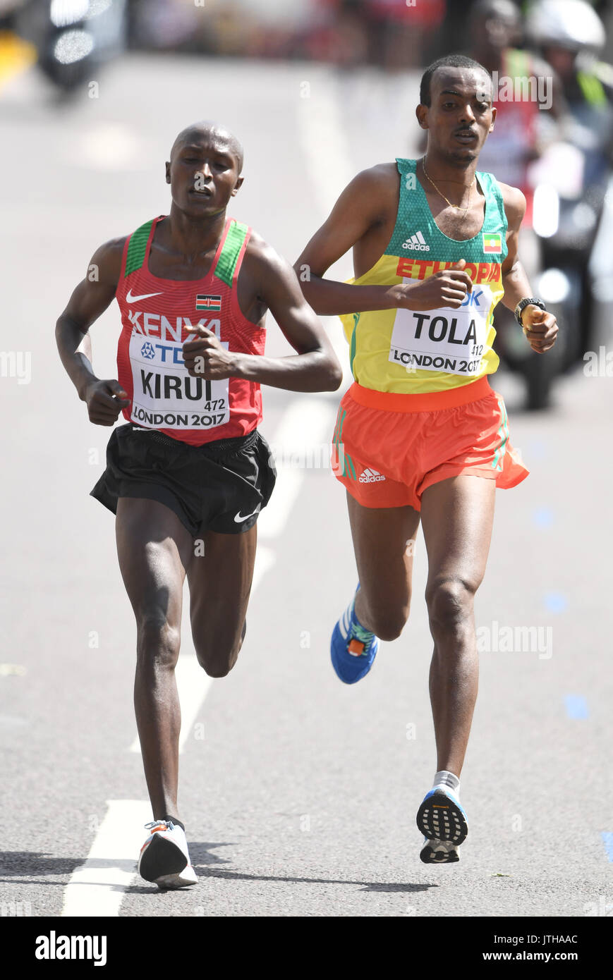 Geoffrey Kirui (KEN) and Tamirat Tola (ETH) place first and second in ...