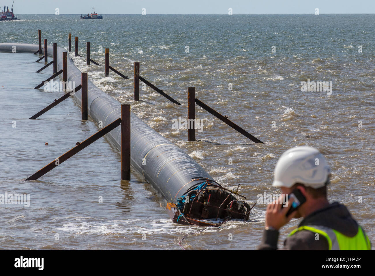 Supersize outfall pipe hi-res stock photography and images - Alamy