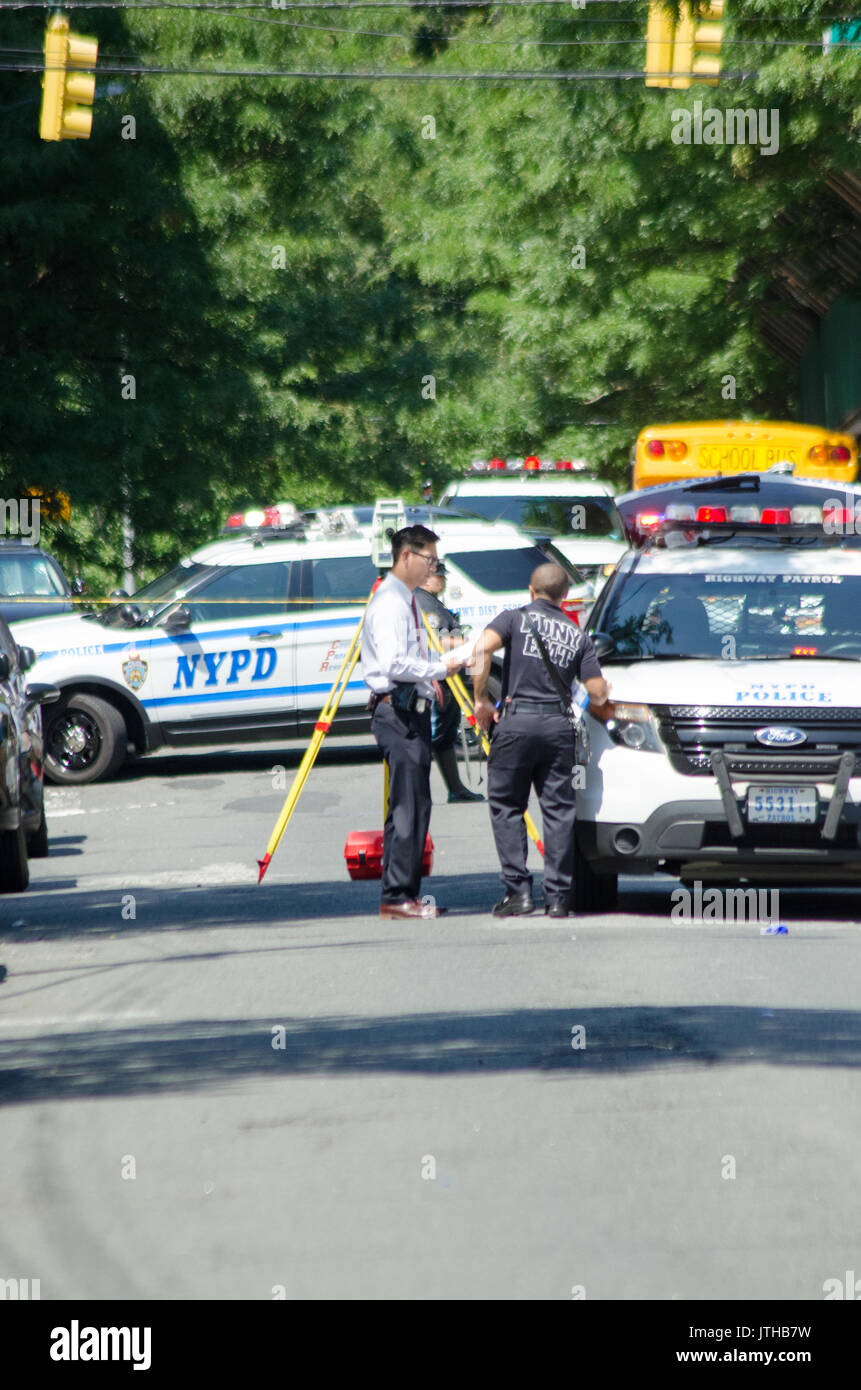 Woman reverse accident hi-res stock photography and images - Alamy