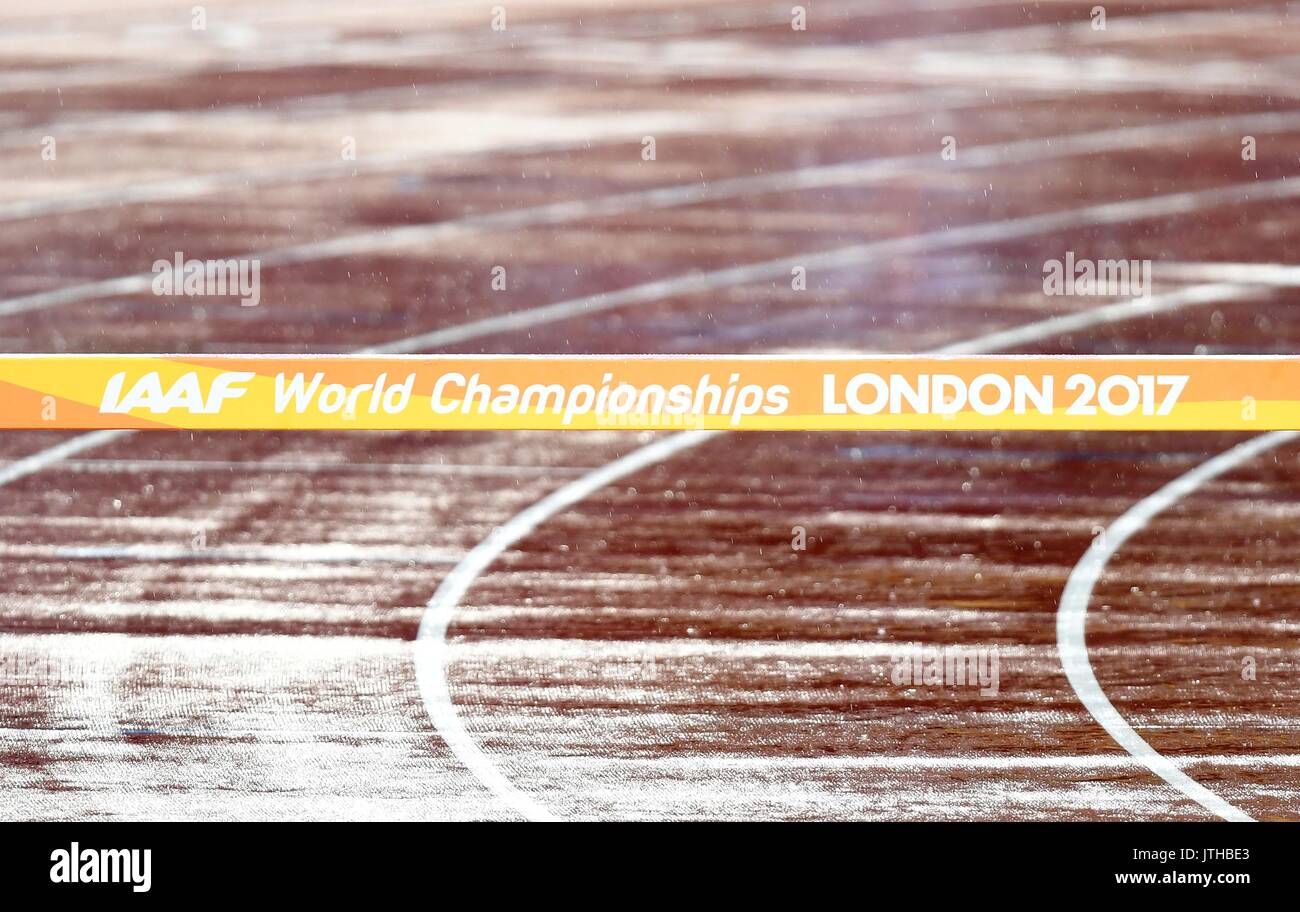 2017 a wet rainy track hi-res stock photography and images - Alamy