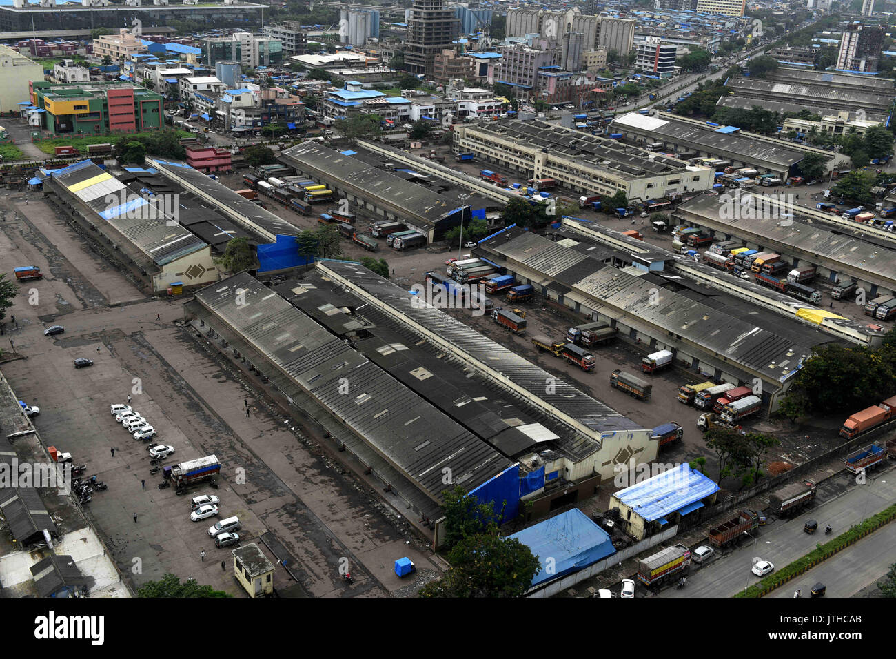 NAVI Mumbai, India. 9th August, 2017. APMC market was closed due to ...