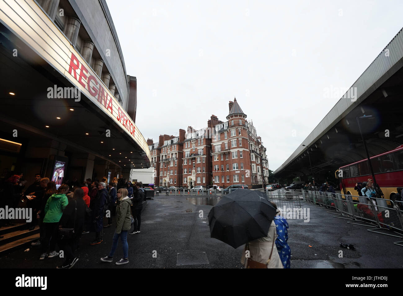 Hammersmith flyover hi-res stock photography and images - Alamy