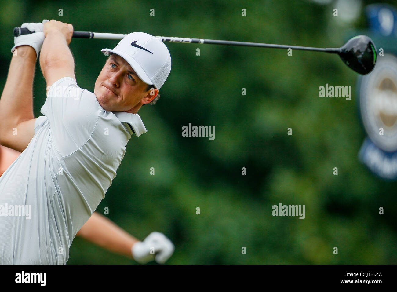 August 9, 2017: Cody Gribble of the United States plays his shot from ...