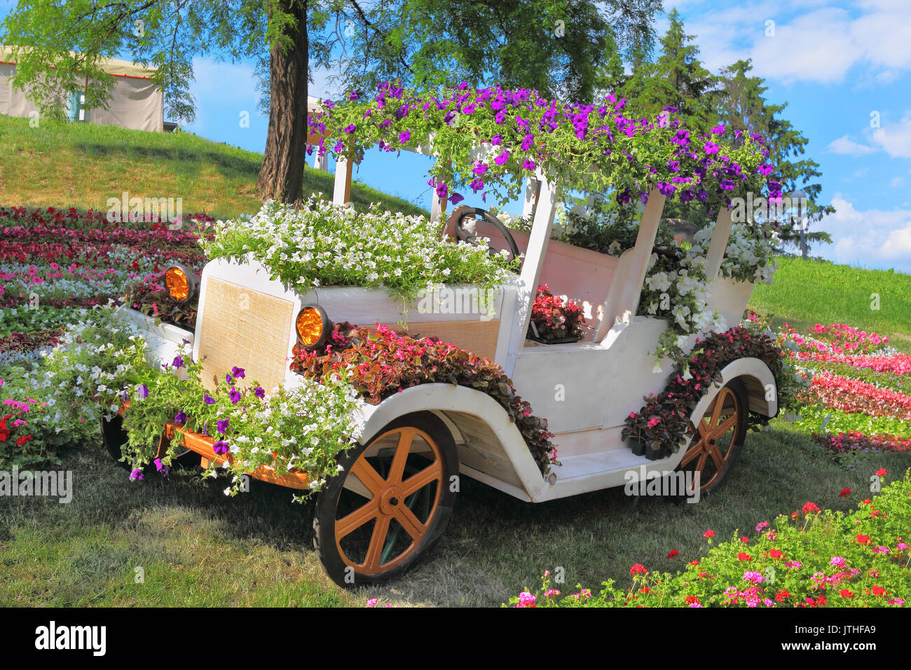 Fantasy cars hi-res stock photography and images - Alamy