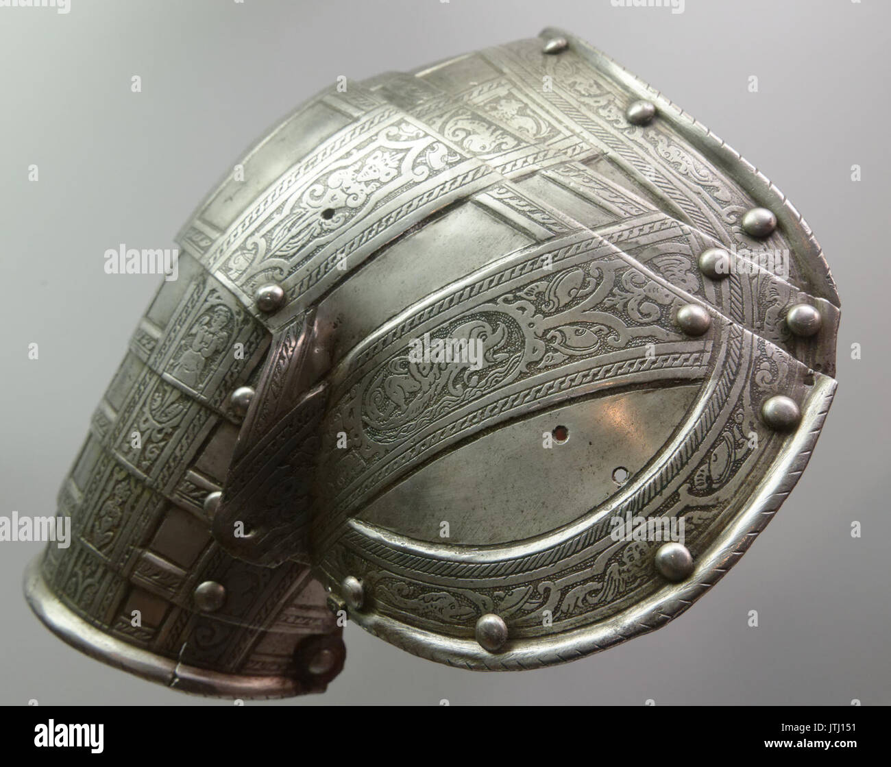 Shoulder plate MNR E.Cl. 21234A Stock Photo - Alamy