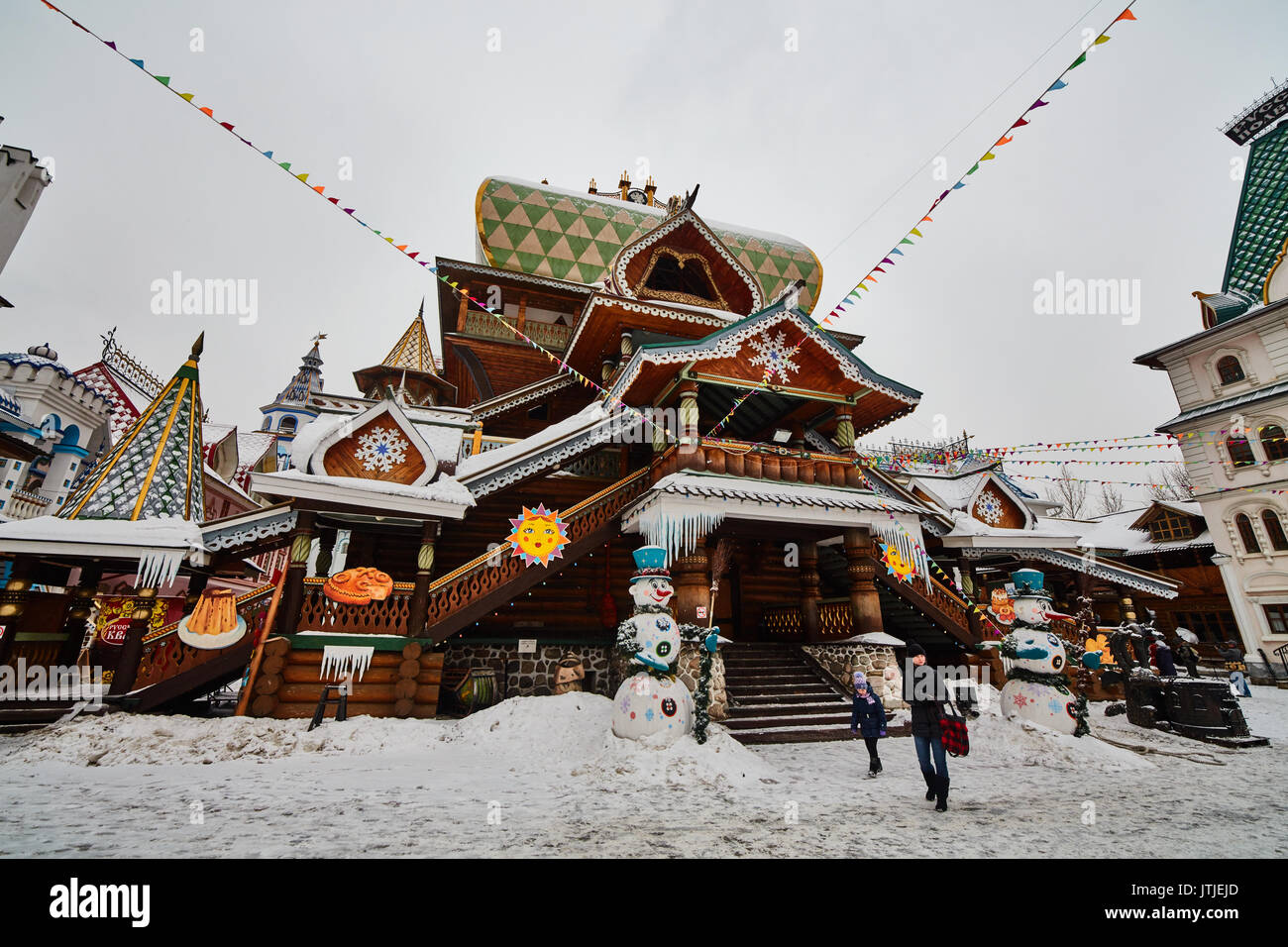 Old wooden structure at Izmailovsky Kremlin, Moscow Stock Photo - Alamy