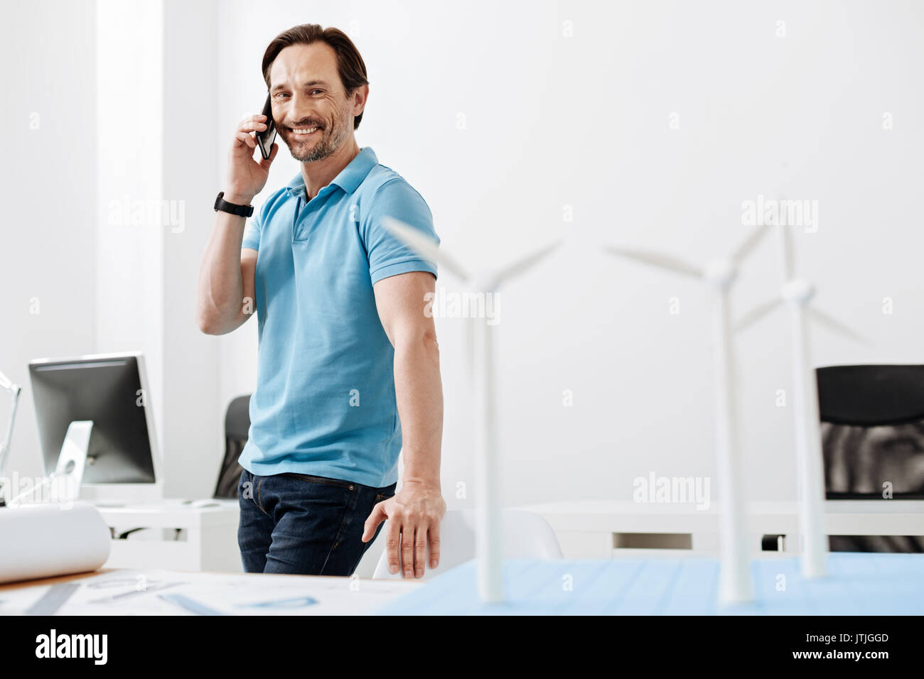 Engineering updates hi-res stock photography and images - Alamy
