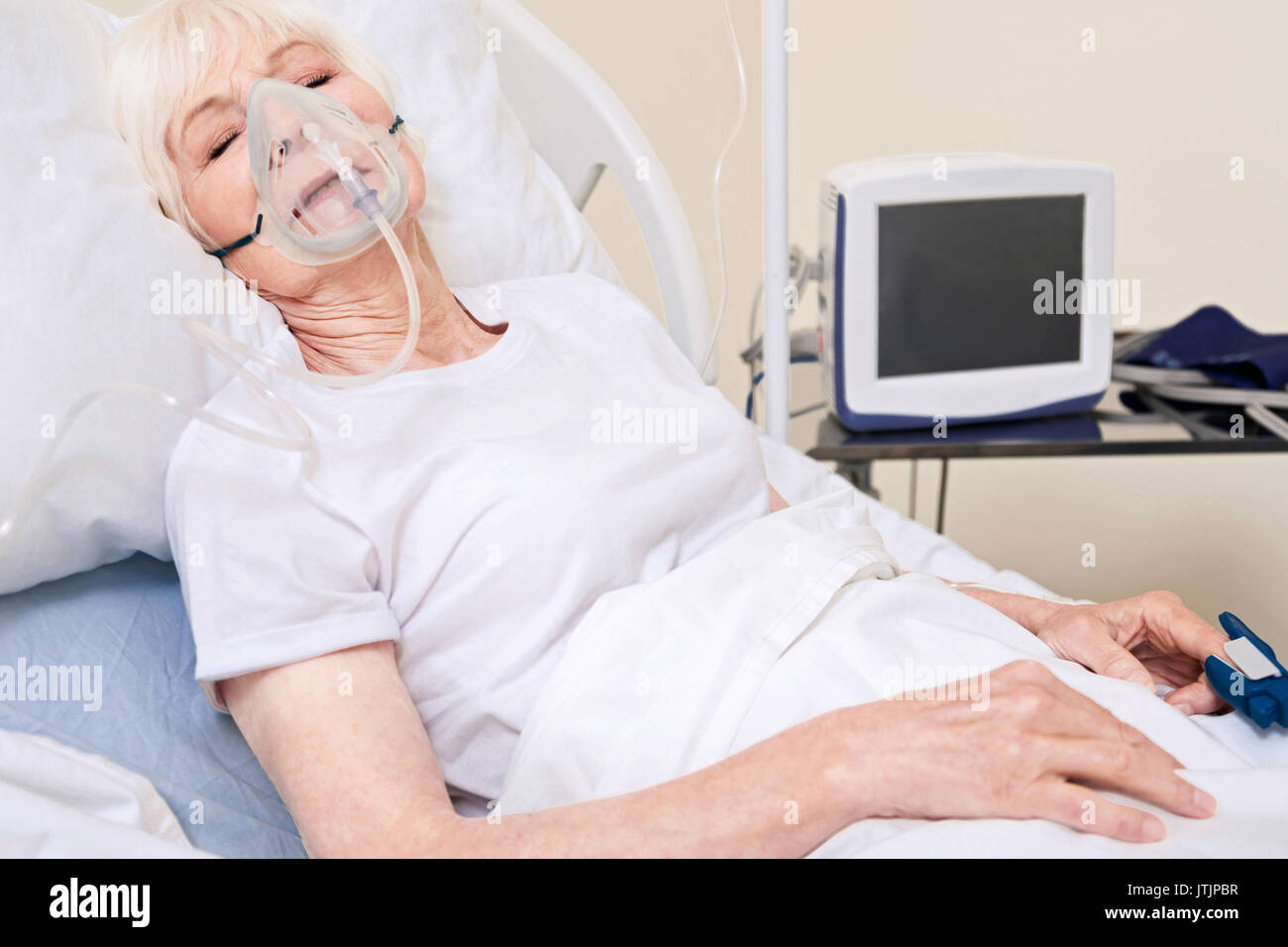 Patient equipment hi-res stock photography and images - Alamy