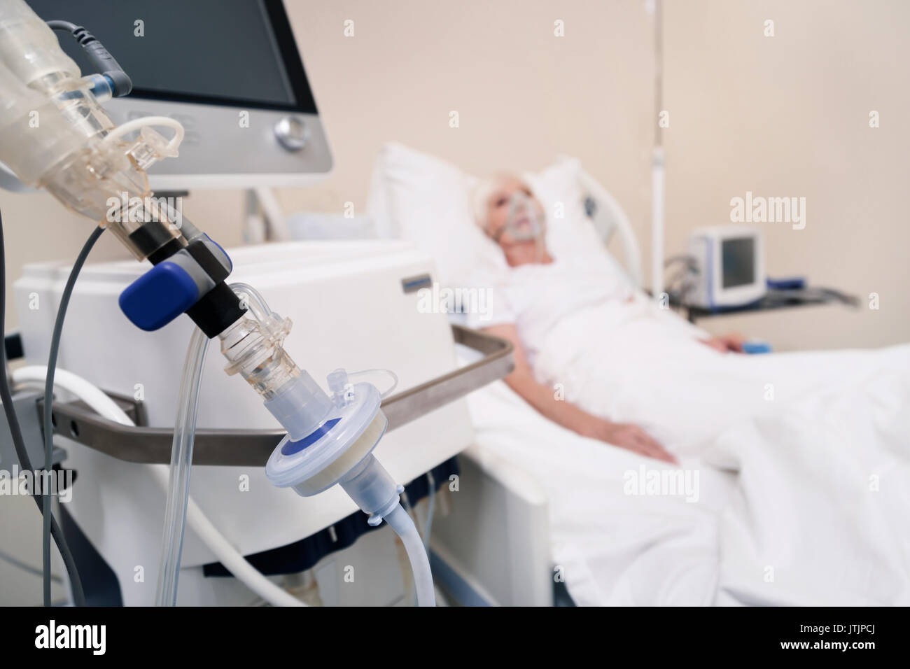 Fragile woman hi-res stock photography and images - Alamy