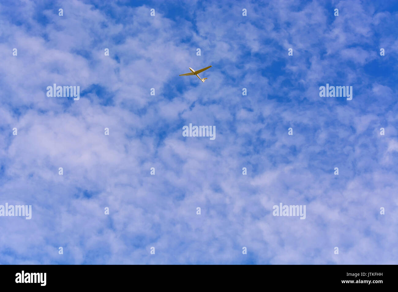 Motorless flying with a glider by using the thermal Stock Photo - Alamy