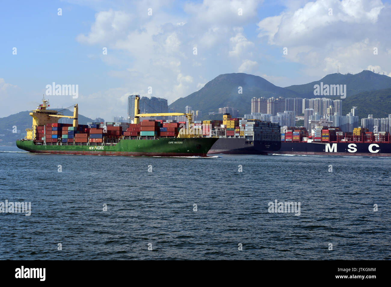 China, Hong Kong, Shipping, Container Ship Traffic Stock Photo - Alamy