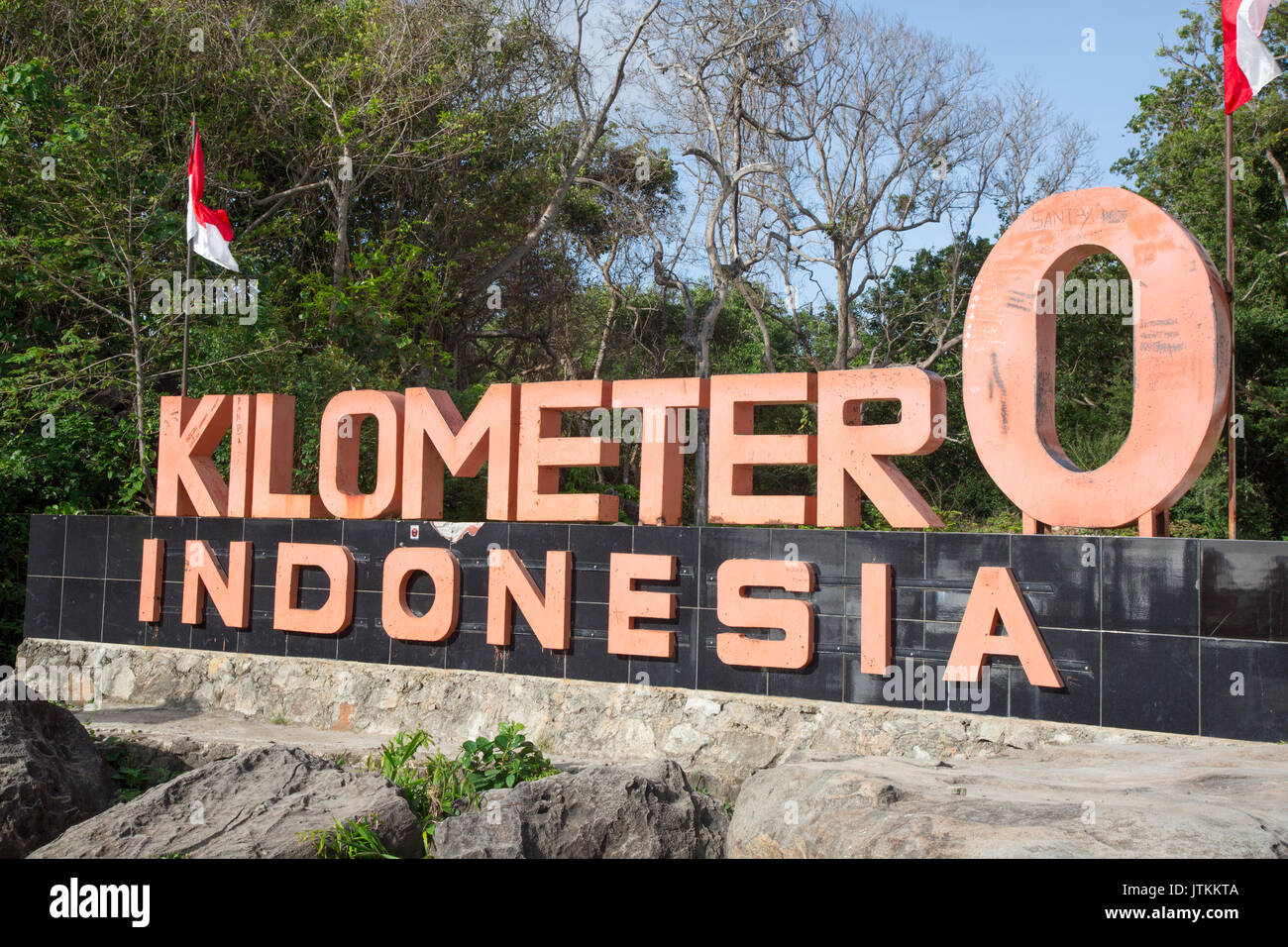 Kilometer zero point hi-res stock photography and images - Alamy