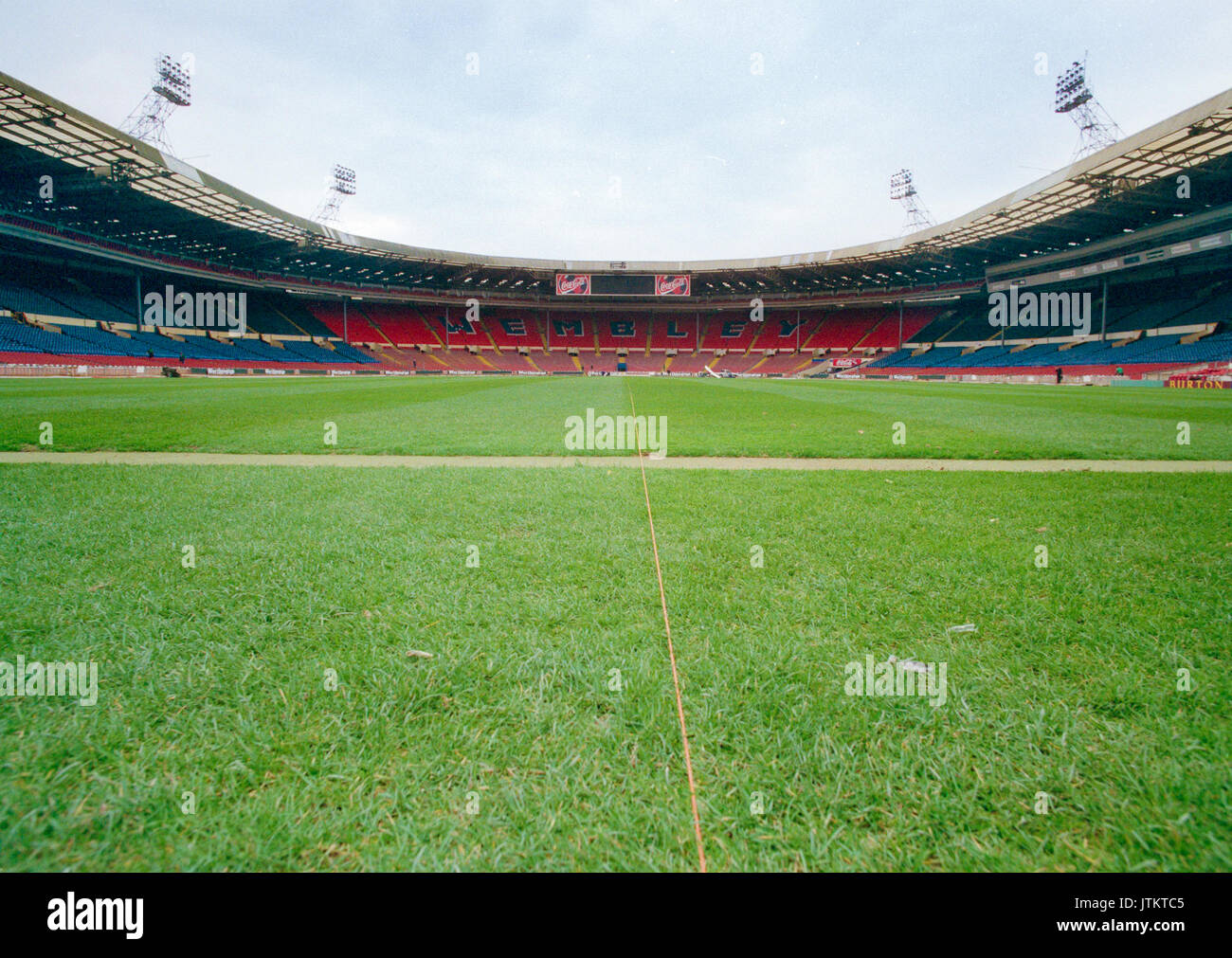 Wembley stadium interior inside hi-res stock photography and images - Alamy