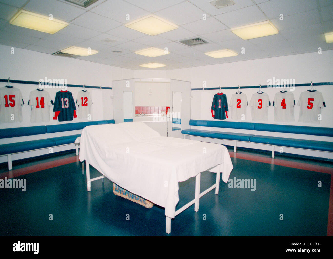 Rare stock photos of the dressing rooms inside the old Wembley Stadium ...