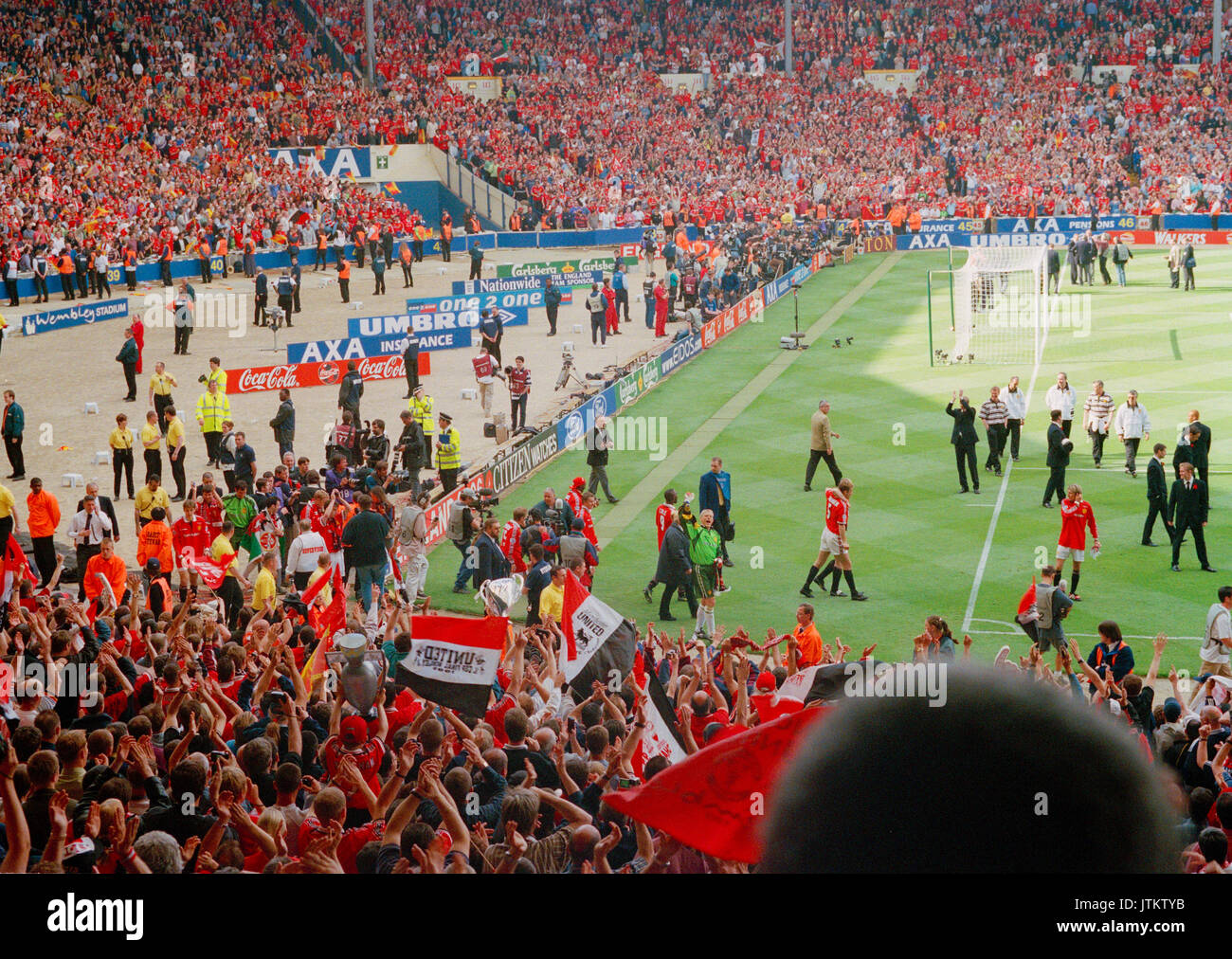 Rare stock photos of the interior of the old Wembley Stadium (Twin ...