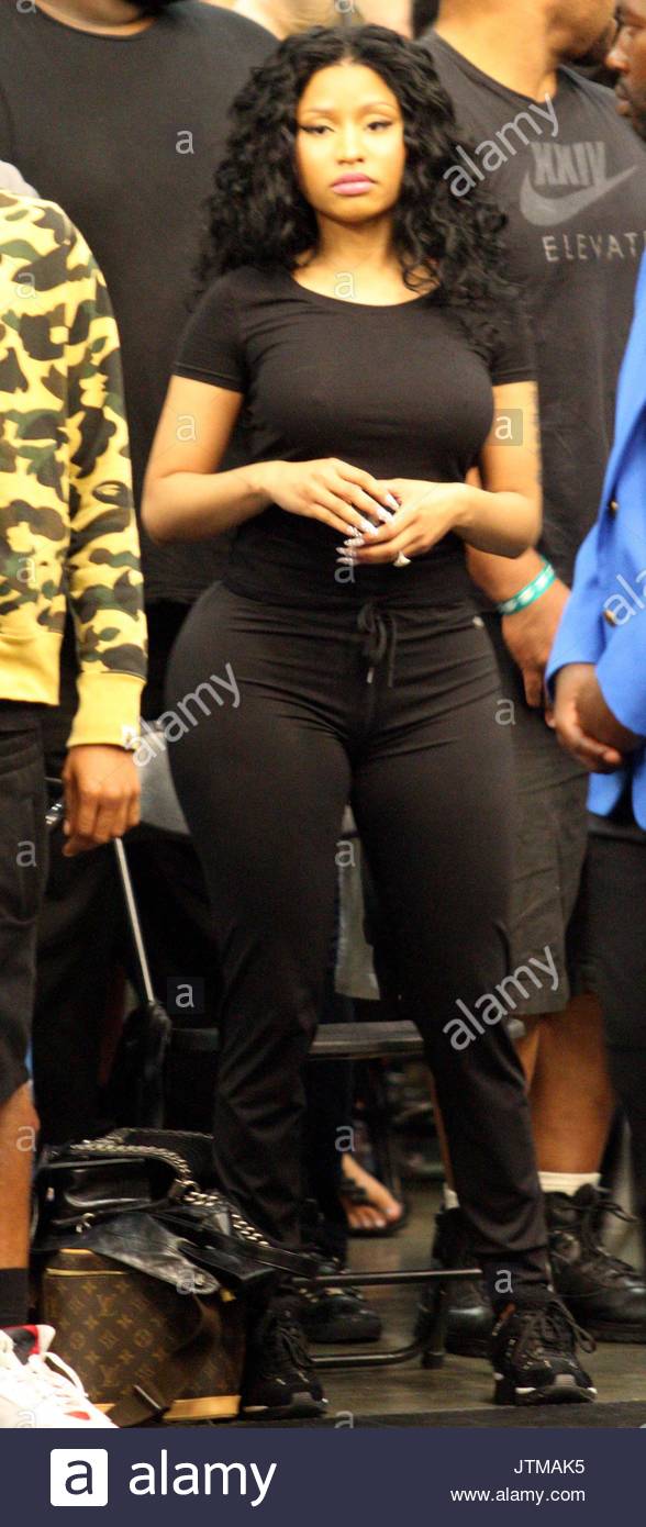 Sprite Celebrity Basketball Game Stock Photos & Sprite Celebrity ...