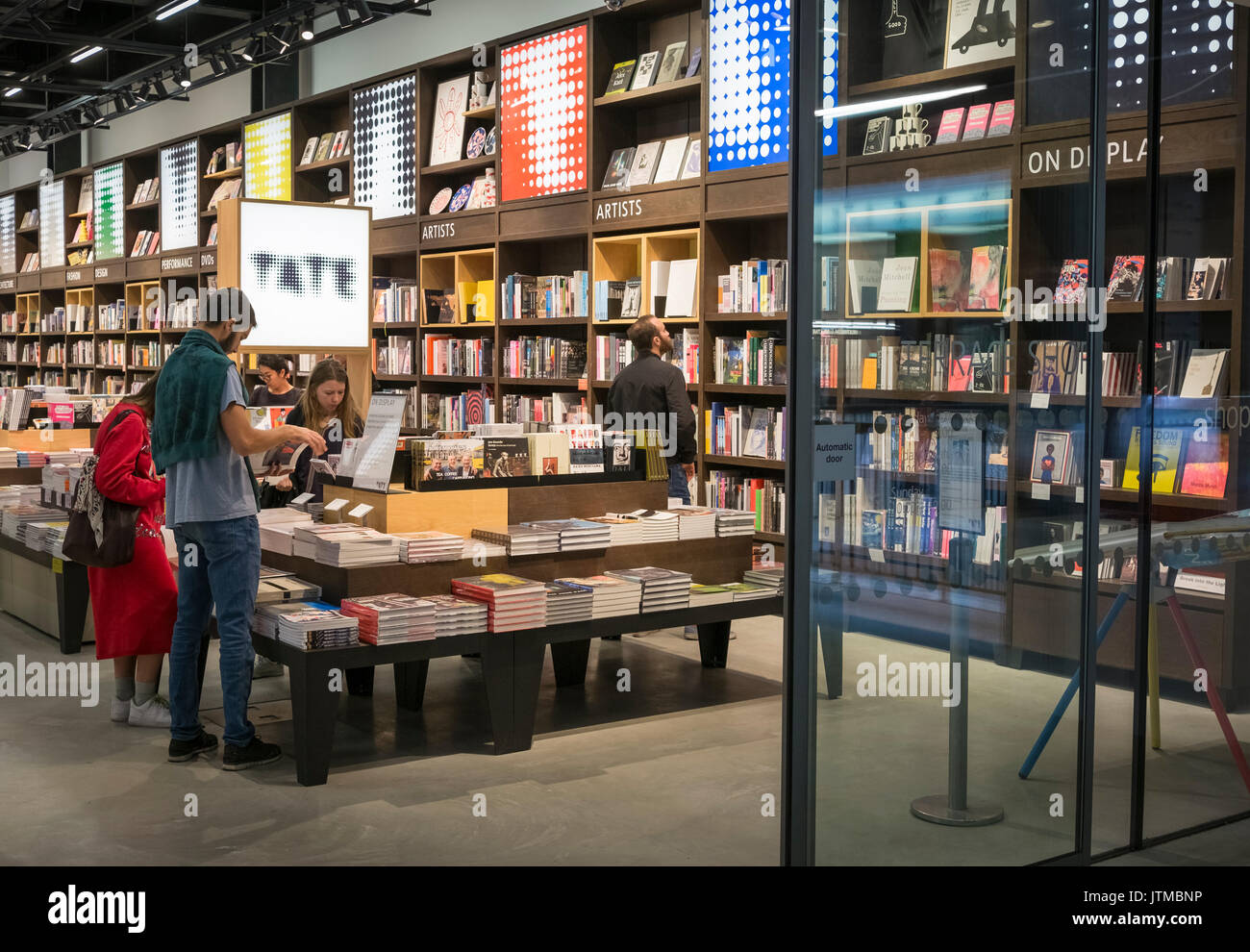 Bookstore High Resolution Stock Photography and Images - Alamy