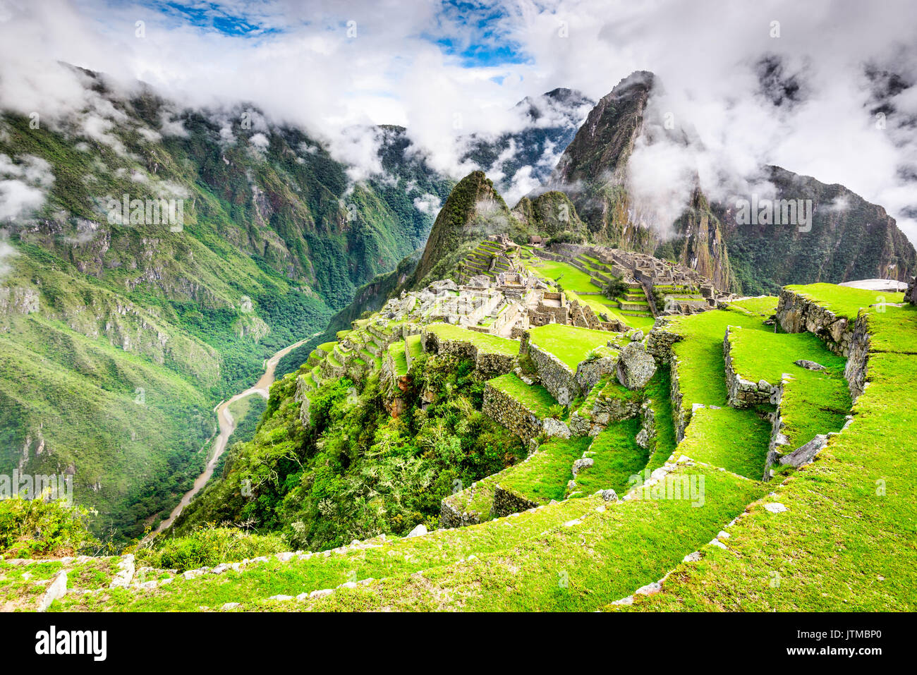 Machu Picchu, Peru - Ruins of Inca Empire city and Huaynapicchu ...