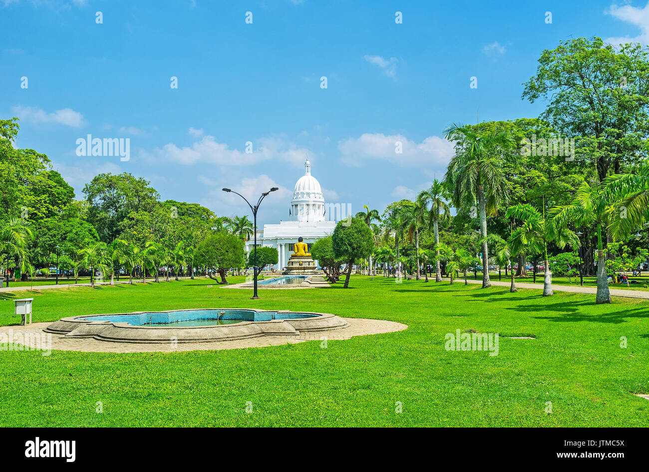 Viharamahadevi park colombo city sri hi-res stock photography and ...