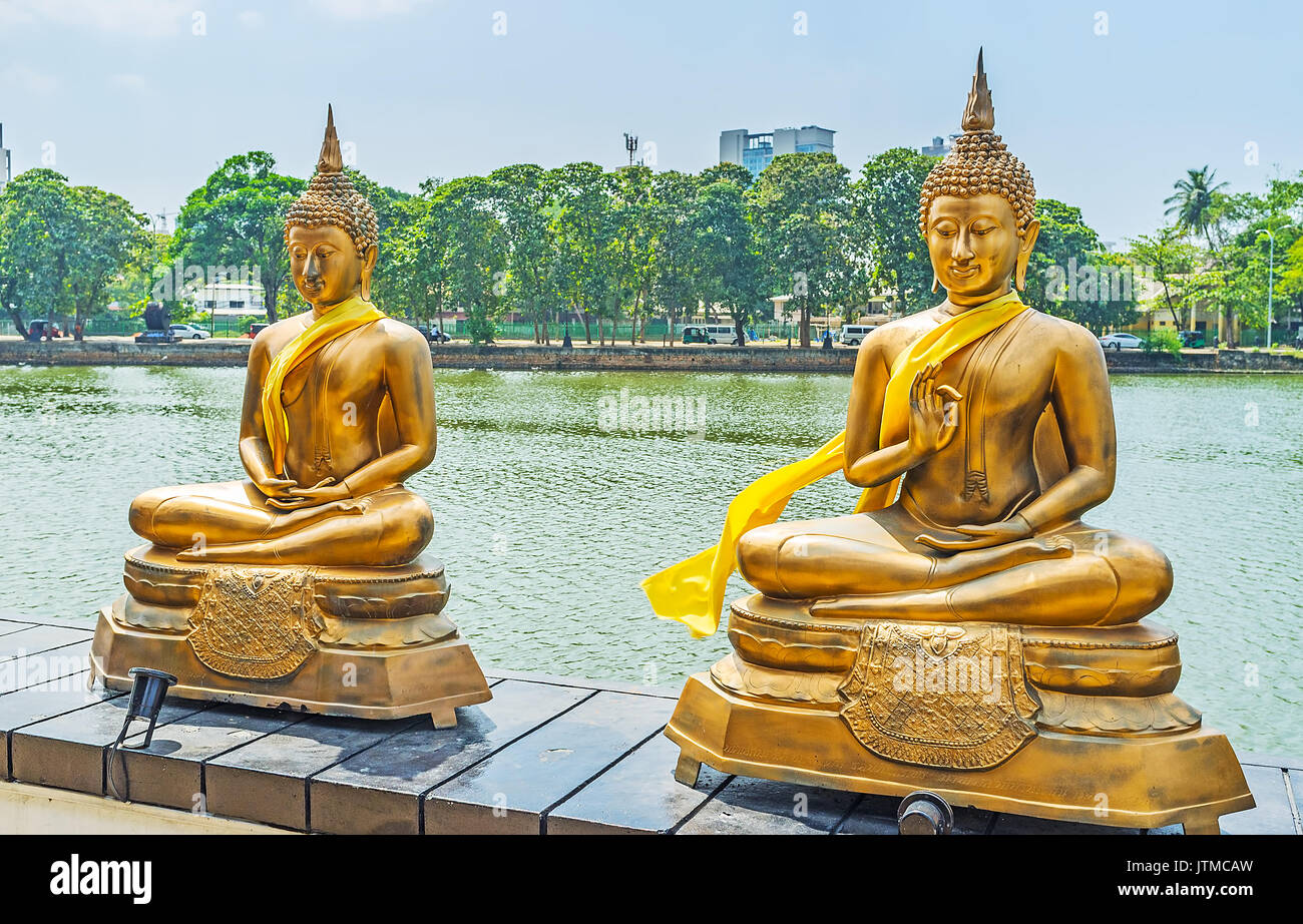 Statues of lord buddha hi-res stock photography and images - Alamy