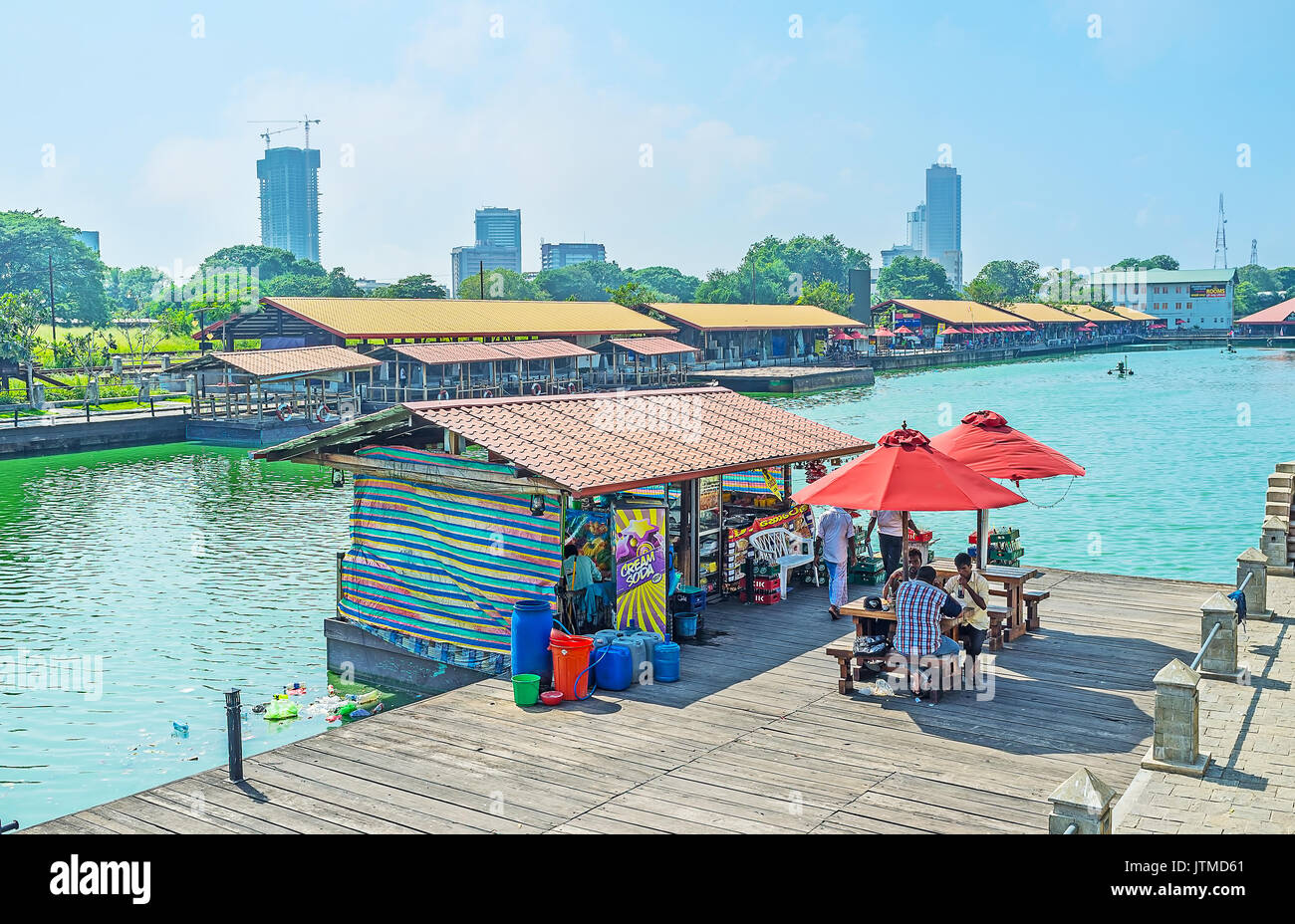 Pettah floating market colombo sri lanka hi-res stock photography and ...