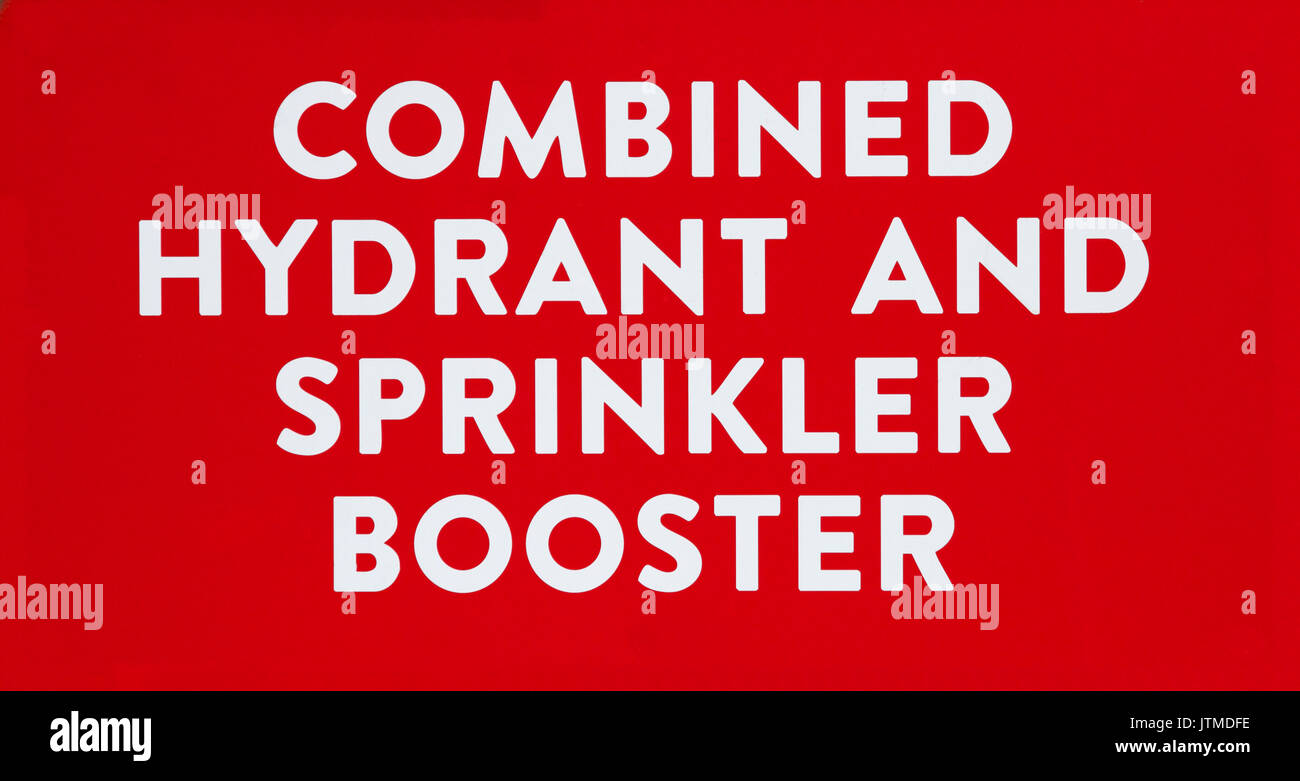 Fire hydrant signage hi-res stock photography and images - Alamy