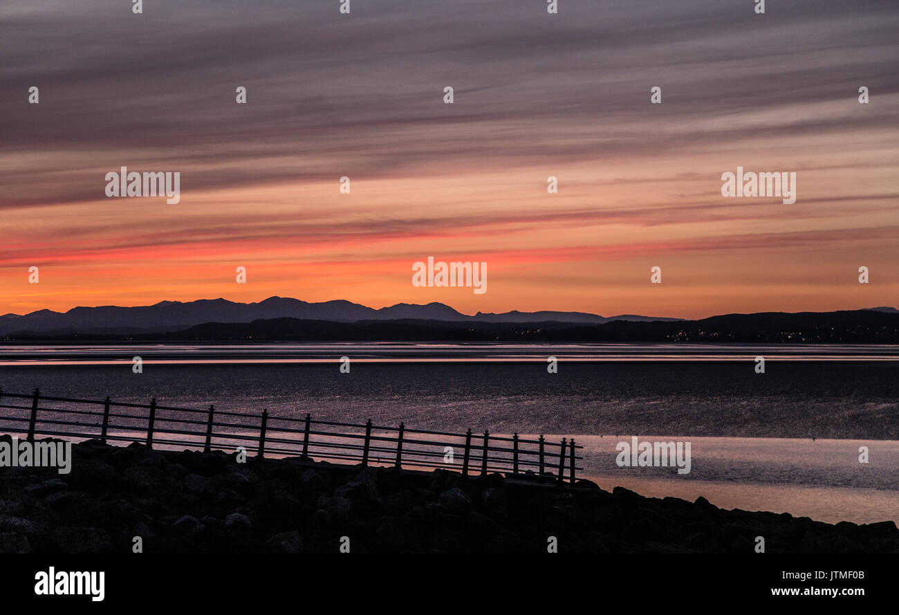Morecambe beach hi-res stock photography and images - Alamy