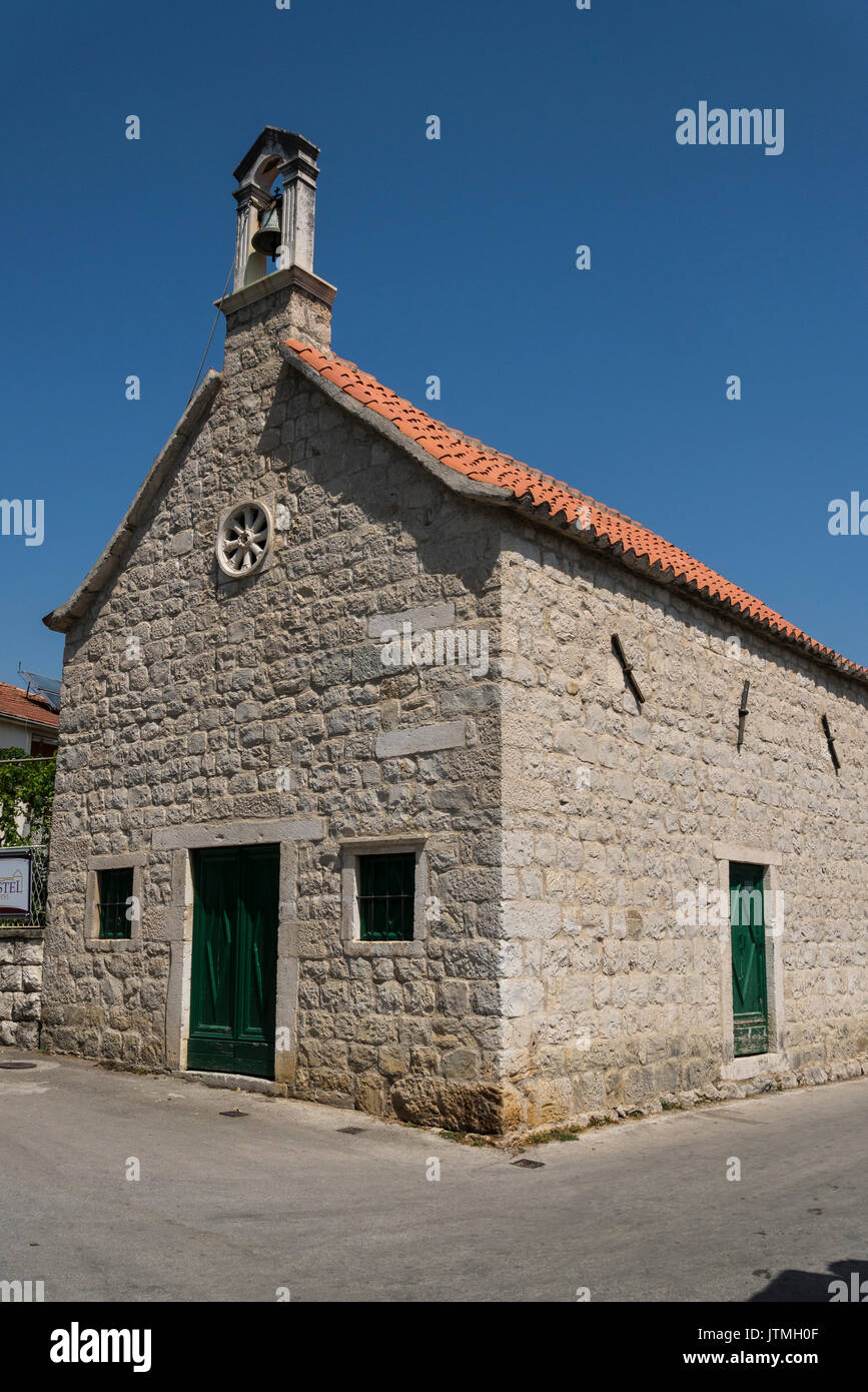 Small stone church hi-res stock photography and images - Alamy