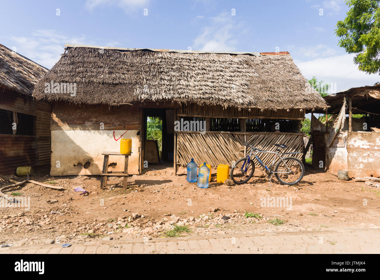 Corrugated Iron Shack Stock Photos & Corrugated Iron Shack Stock Images ...