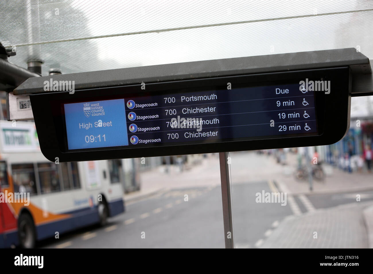 Electronic bus stop sign hi-res stock photography and images - Alamy