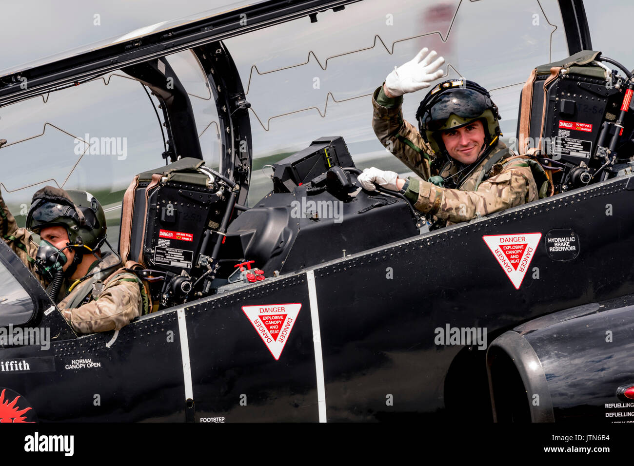 Bae hawk t2 jet hi-res stock photography and images - Alamy