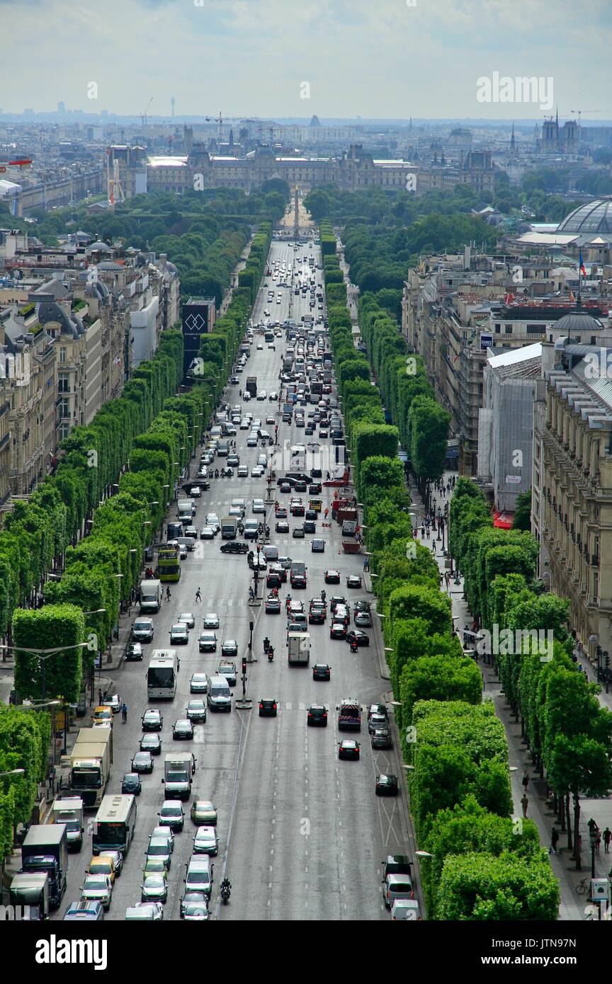 Illustration avenue des Champs-Elysees and traffic jams, traffic of ...