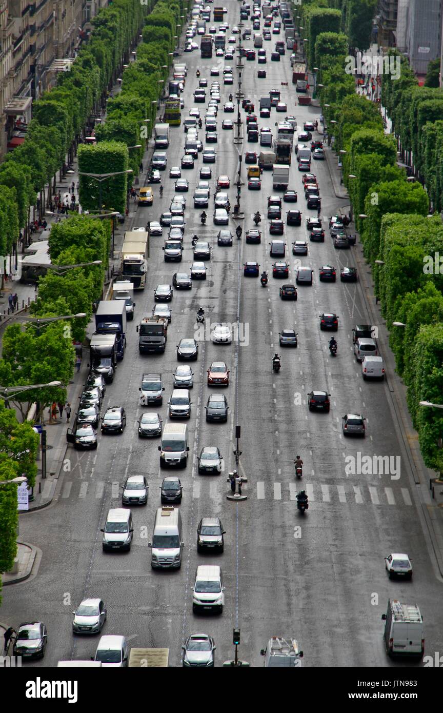 Illustration avenue des Champs-Elysees and traffic jams, traffic of ...