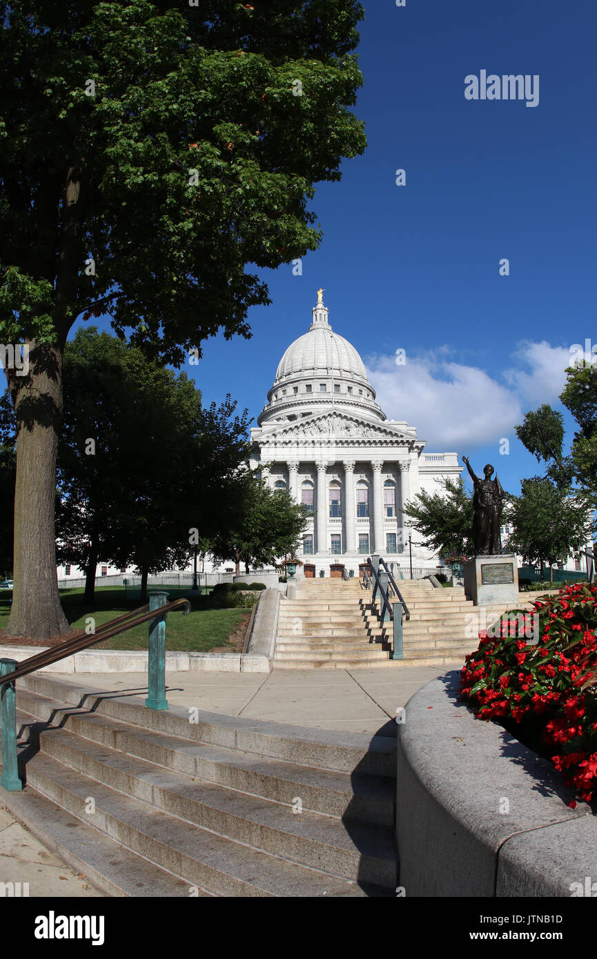 Wisconsin State Capitol building, National Historic Landmark. Madison ...