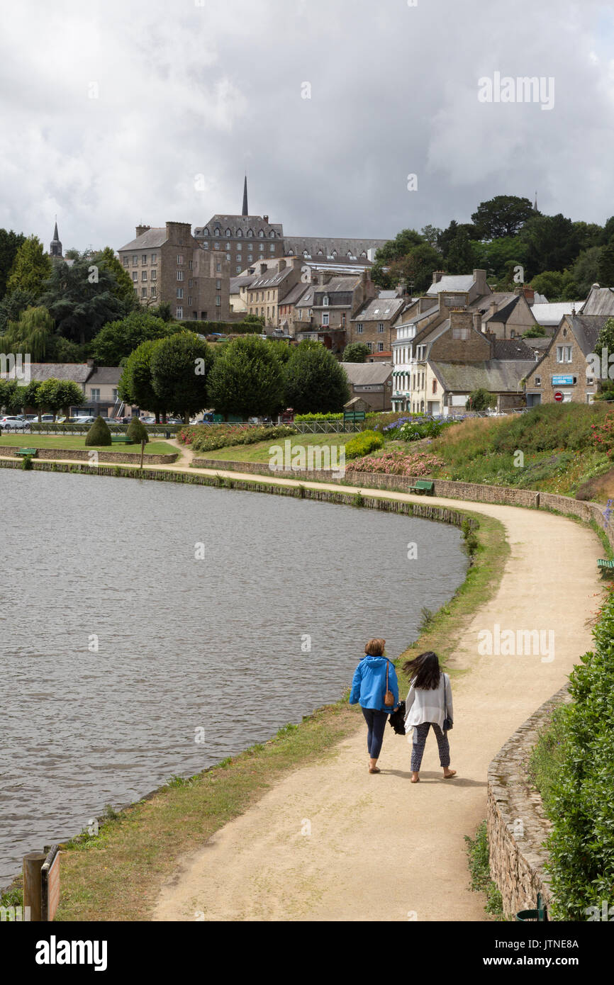 Quintin town hi-res stock photography and images - Alamy