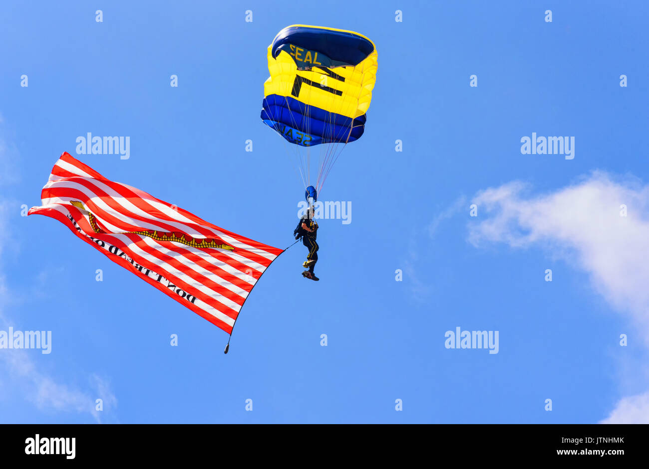 Leap frogs navy leap frogs hi-res stock photography and images - Alamy