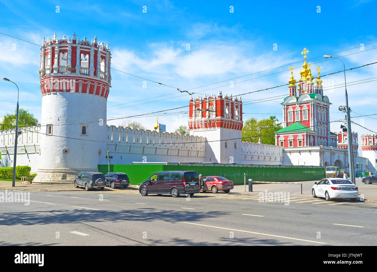 MOSCOW, RUSSIA - MAY 08, 2015: Beautiful medieval Novodevichy Convent ...