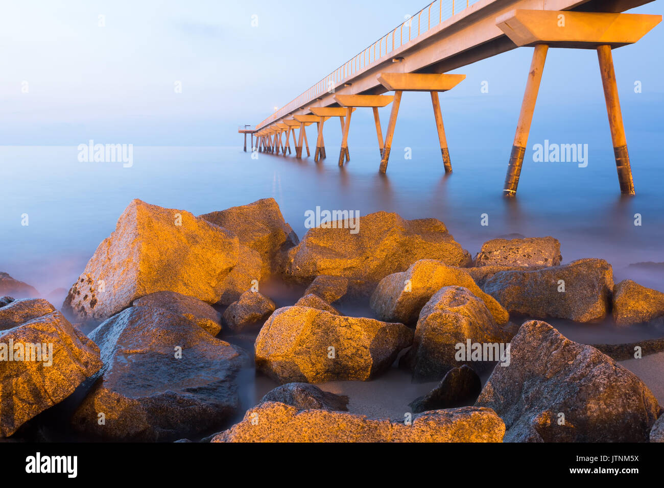 Night view of pier and stones at hi-res stock photography and images ...