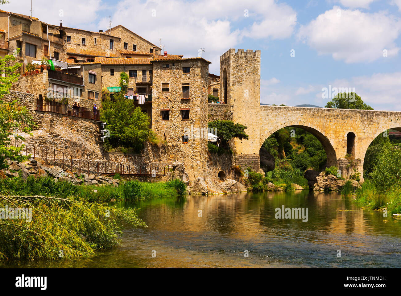 Catalonia medieval fortress town besalu hi-res stock photography and ...