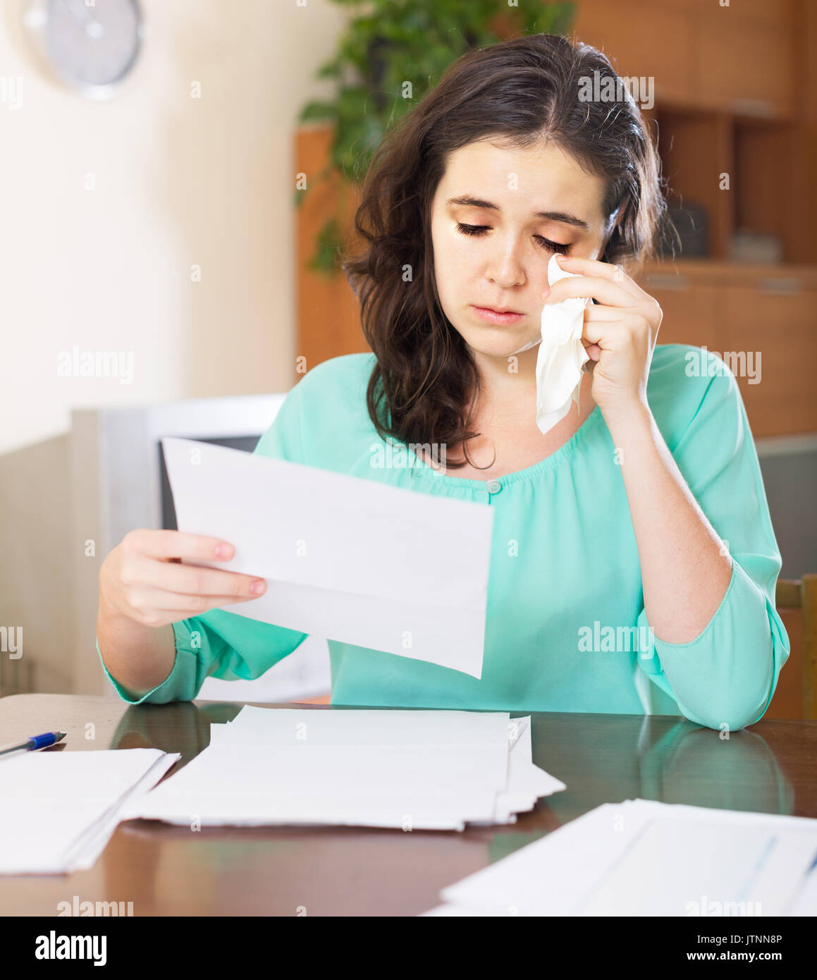 Woman crying letter hi-res stock photography and images - Alamy