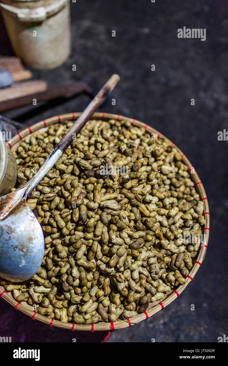 Ladle on basket hi-res stock photography and images - Alamy