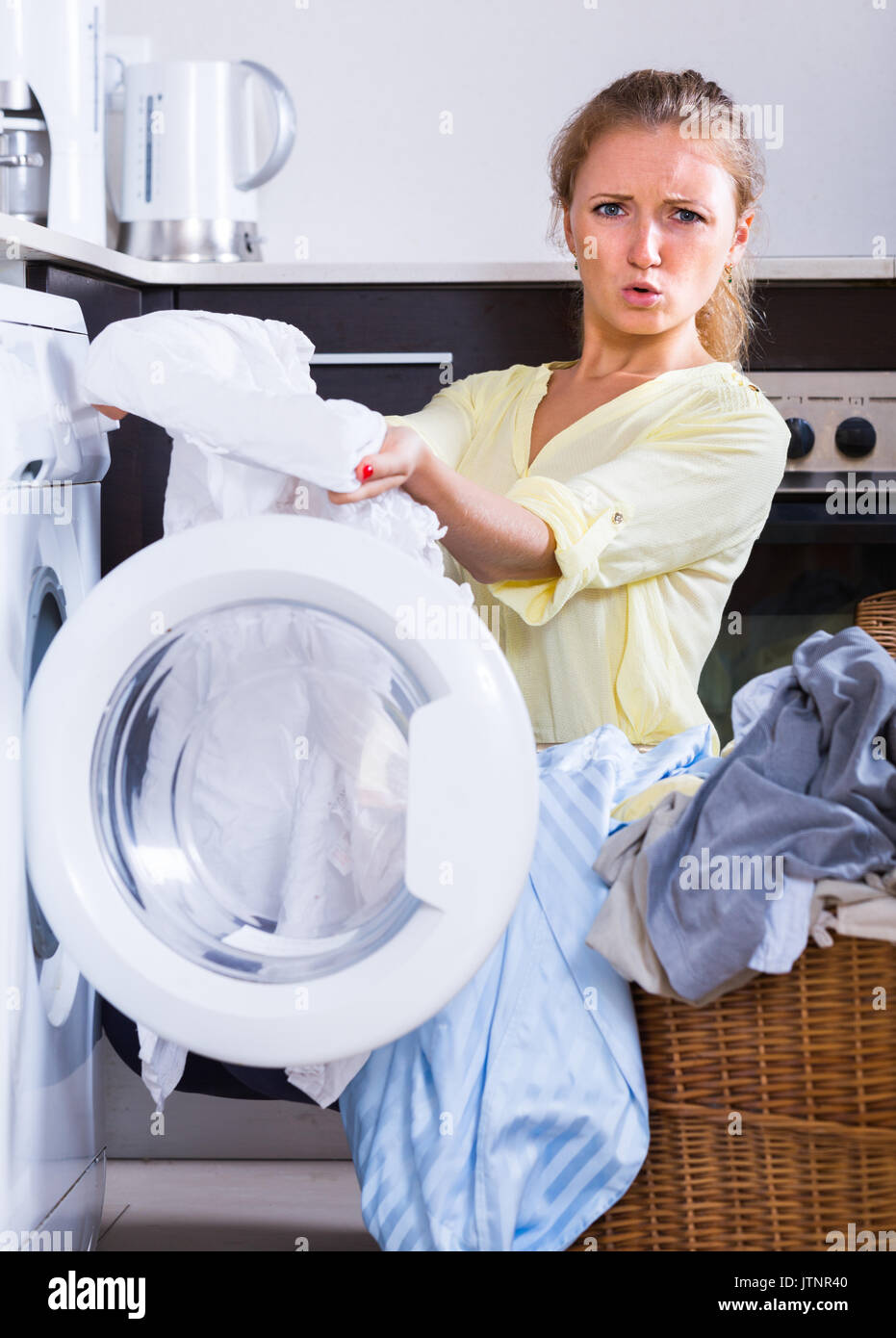 Linen duty hi-res stock photography and images - Alamy