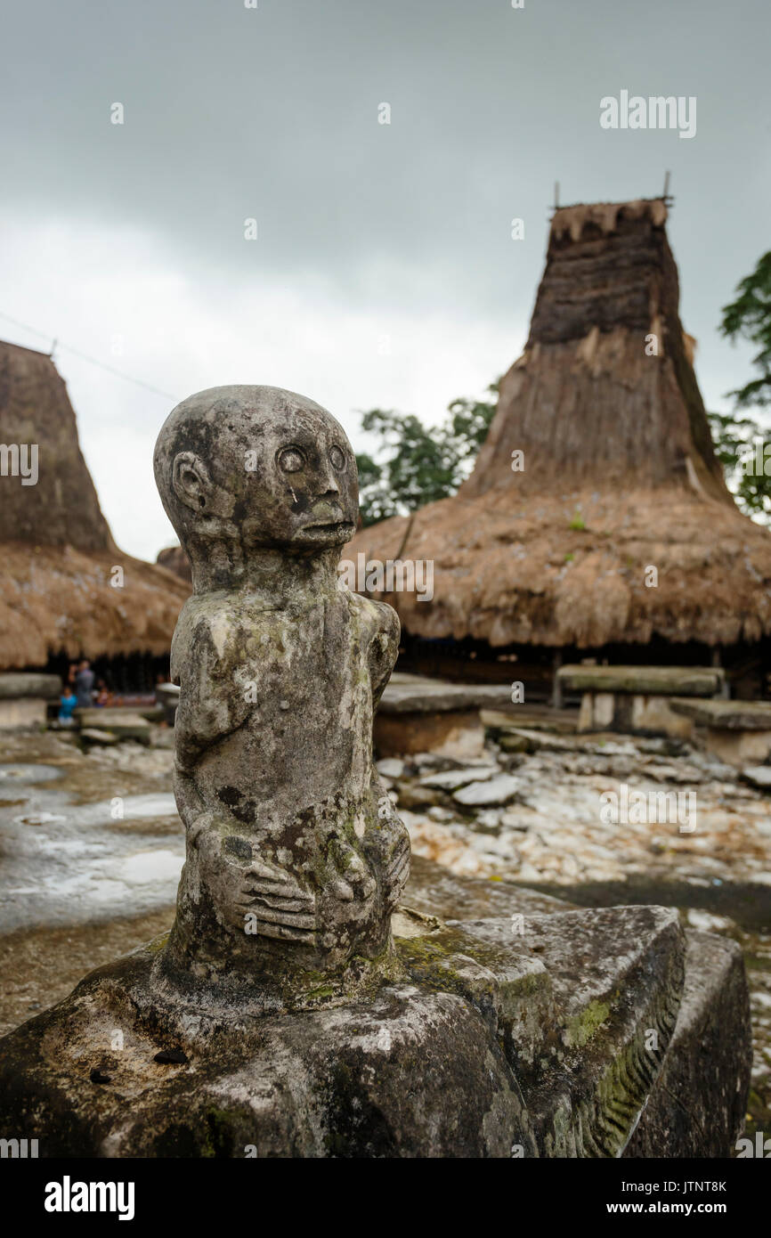 Sumba traditional village hi-res stock photography and images - Alamy
