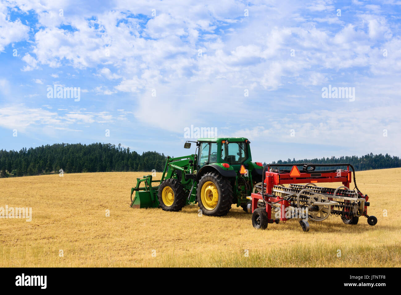 Green tractor yellow wheels hi-res stock photography and images - Alamy