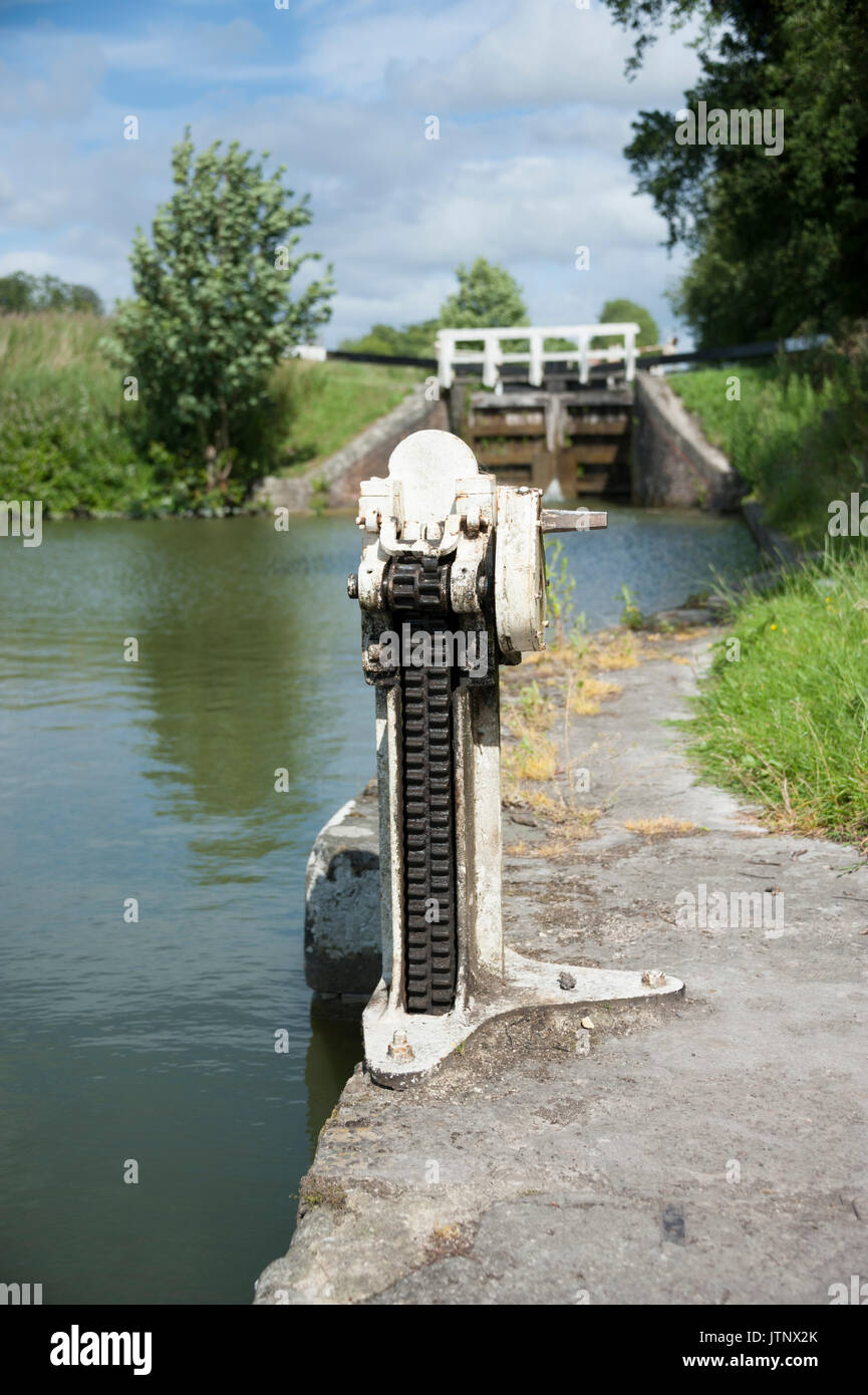 Caen Hill locks, Devizes, Wiltshire, UK Stock Photo - Alamy